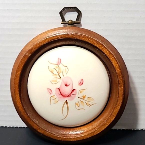 Homco | Wall Decor | Vintage Homco Plaque Ceramic Wood Handpainted Pink ...